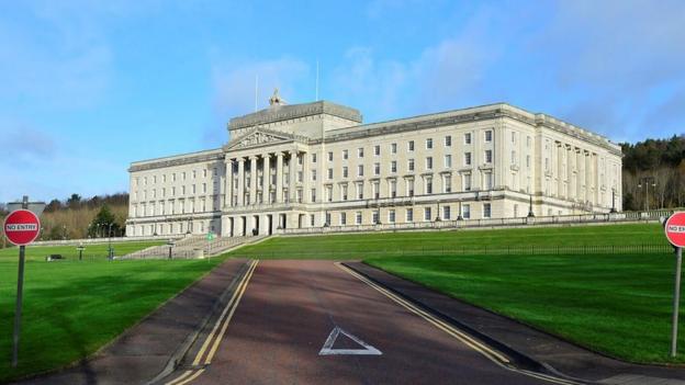 Stormont: The five years which began and ended in deadlock - BBC News