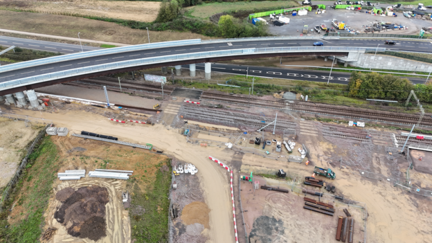 Chelmsford bridge opens to try to ease congestion - BBC News