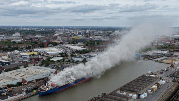 Crews are likely to be at Hull cargo ship fire into the night - BBC News