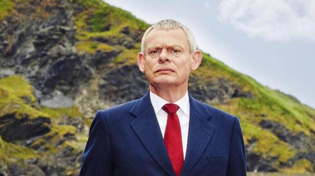 Doc Martin village plea to tourists to help Cornwall's NHS - BBC News