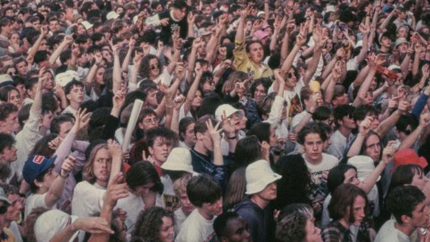 Spike Island: The Stone Roses' gig that inspired Pulp's new music - BBC ...