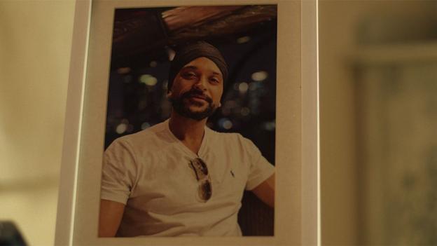 Netflix’s Sweet Bobby: Catfish victim making 'the best of life' - BBC News