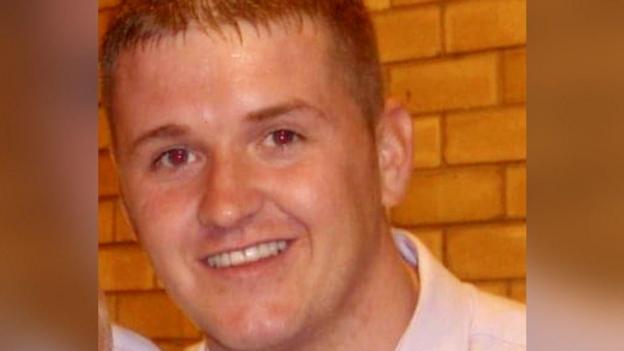 Neil Canney: Seven men jailed for 'brutal' doorstep murder - BBC News