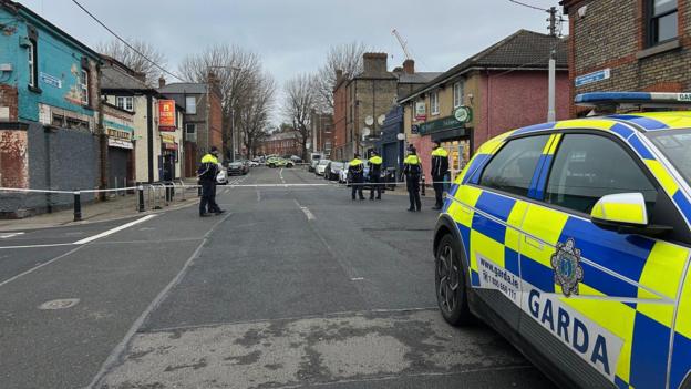 Dublin: Man remains in custody over Stoneybatter attacks - BBC News