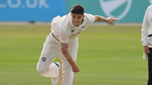 Rob Lord: Nottinghamshire re-sign seam bowler on two-year deal - BBC Sport