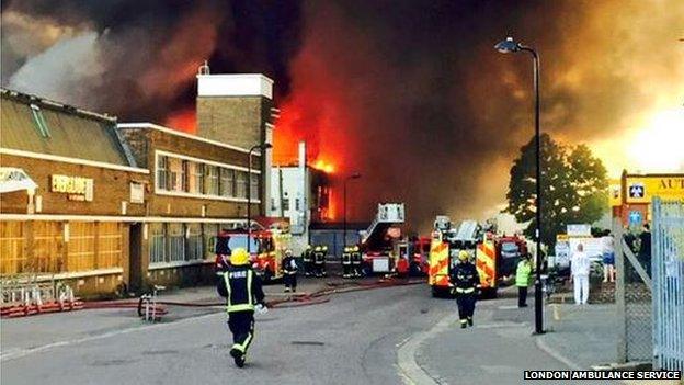 Perivale fire tackled by 120 firefighters - BBC News