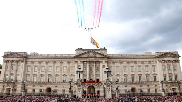 VE Day moments so far - and what's still to come - BBC News
