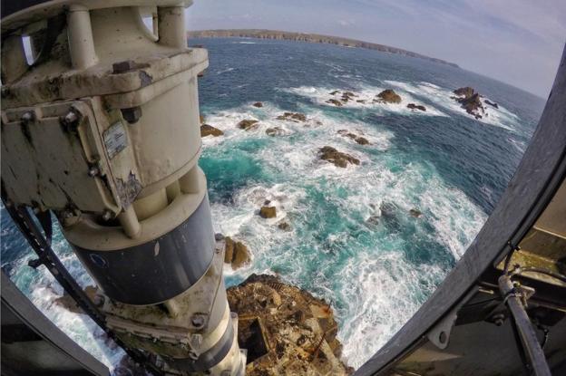 Lighthouse life: 'We are so lucky to be doing this job' - BBC News