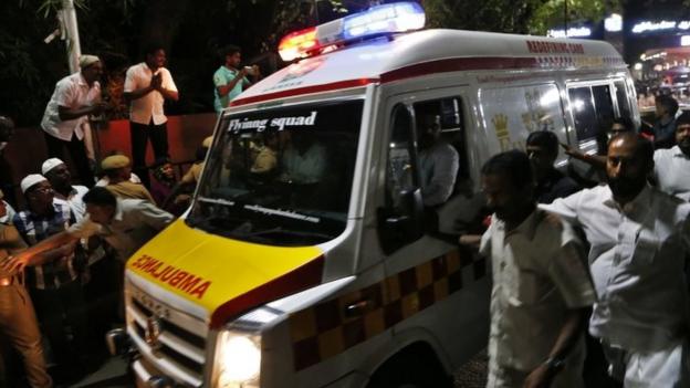 India politician J Jayalalitha dies at 68 - BBC News