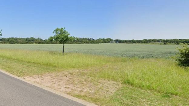 Elsenham Youth FC submits application to move to new home - BBC News