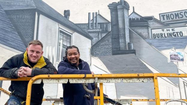 Peterborough artist says creating shopping centre mural is 'big win ...