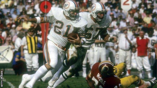 Jim Kiick: Two-time Super Bowl winner with the Miami Dolphins dies at ...