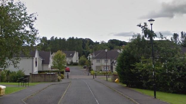 Escaped trafficking victim found 'distressed' in Dunblane - BBC News