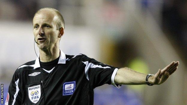 Neil Warnock: Referees chief Mike Riley 'struggles to understand the ...