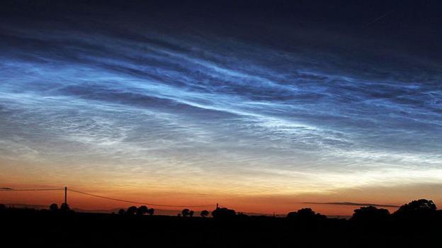 What are noctilucent clouds and when can you spot them? - BBC Newsround