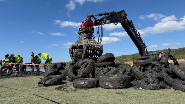 Pollution in Welsh rivers is 'suffocating the sea', campaigners say ...