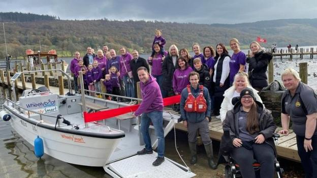 Helen Smart: Disability boat tribute to late Olympic swimmer - BBC News