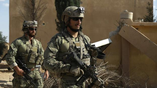 Syria war: Turkey anger over US commando photos - BBC News