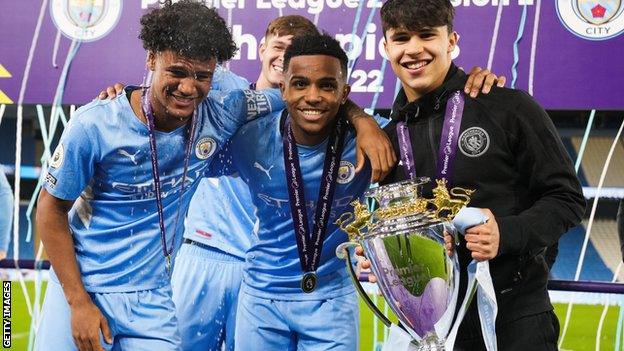 Premier League 2 to reduce age limit to under 21 from under 23 BBC Sport