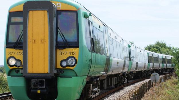 Southern rail strikes set for Christmas and New Year's Eve - BBC News