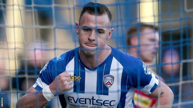 Yoga and being teetotal - McCauley challenges football's drinking taboo ...