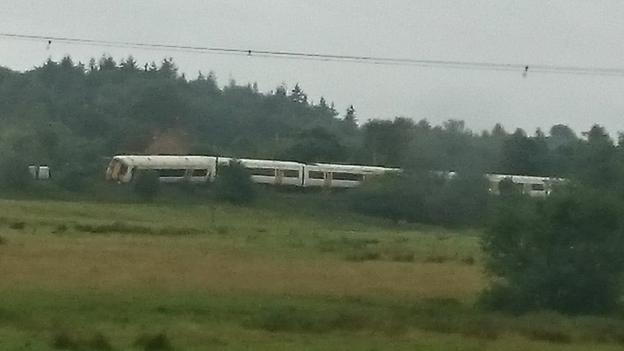 Kent: High speed train derails at Ramsgate railway depot - BBC News