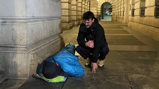 Nottingham's record homeless numbers blamed on 'policy choices' - BBC News