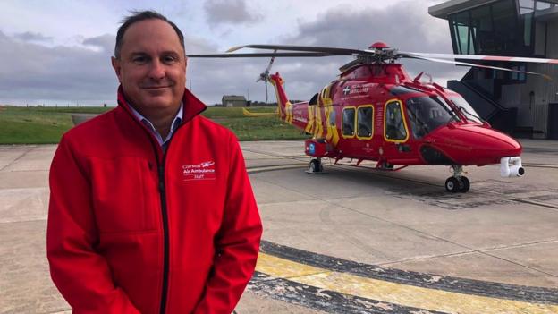 Lincs & Notts Air Ambulance in fundraising challenge - BBC News