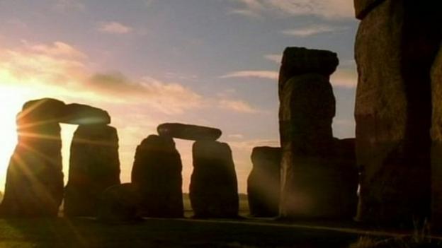 Stonehenge: Did the stone circle originally stand in Wales? - BBC News