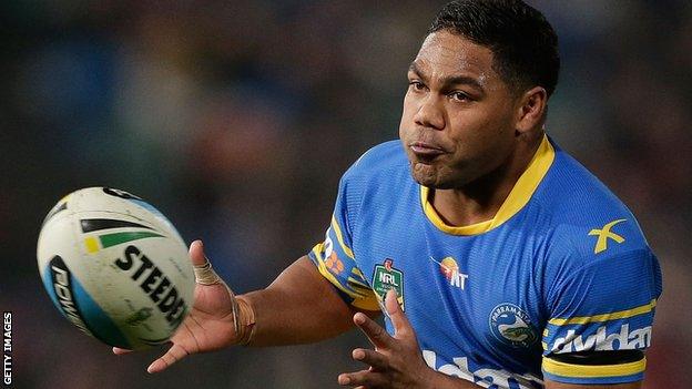Chris Sandow: Warrington confirm interest in Parramatta Eels man - BBC ...