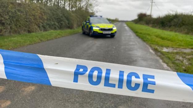 Timothy Macdonald: Missing phone found in Plungar murder probe - BBC News