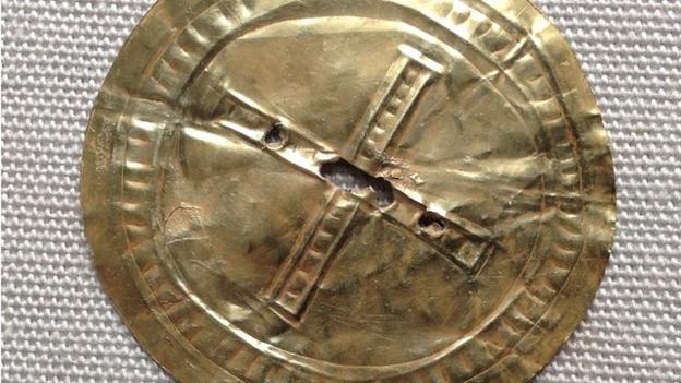 'Rare sun disc' on show in Wiltshire for first time to mark solstice ...