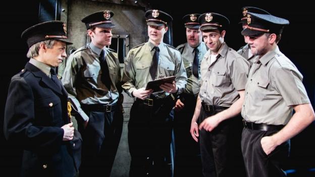 Mischief Theatre: From bank robberies to Broadway - BBC News