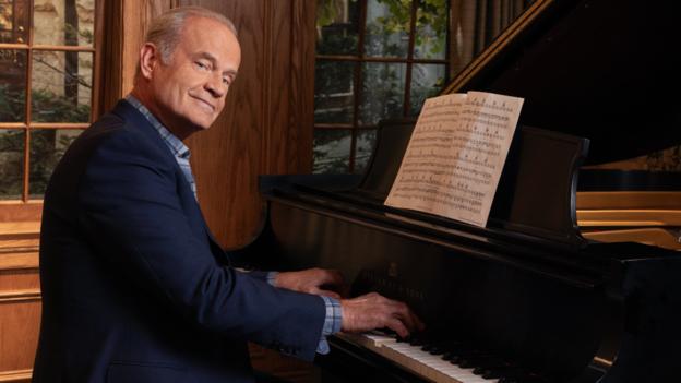 Frasier: Kelsey Grammer and Nicholas Lyndhurst reboot gets mixed ...