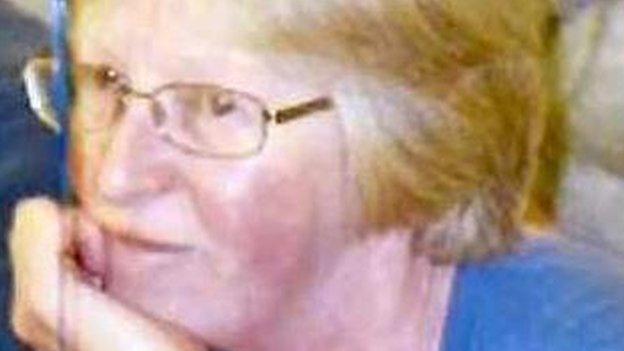 Kevin Hyden jailed for Davinia Loynton Wellington murder - BBC News