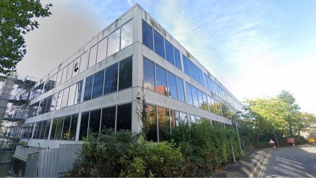 Swindon UK Life Centre office block to be turned into flats - BBC News