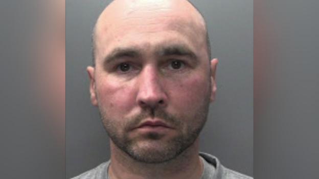 Michaela Hall: Murder victim failed by agencies, says coroner - BBC News