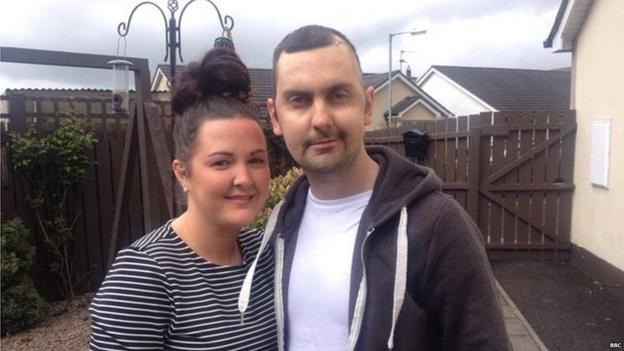 Derry City FC: Book of condolence to be opened for Mark Farren - BBC News