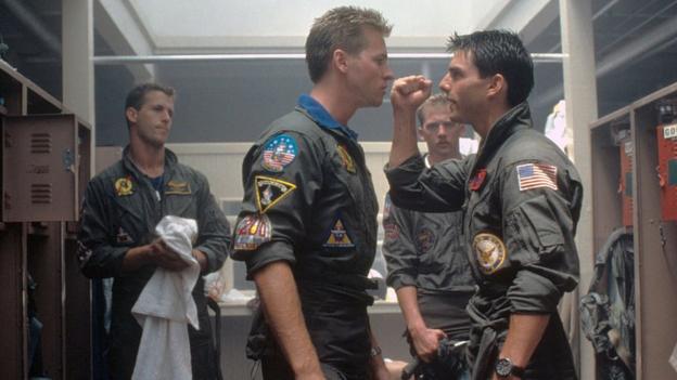 Top Gun: Maverick - Critics praise 'thrilling' sequel - BBC News
