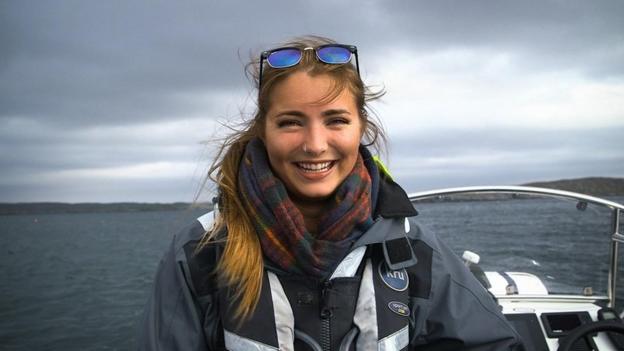 The Hebrides' wild swimming 'real-life' mermaid - BBC News