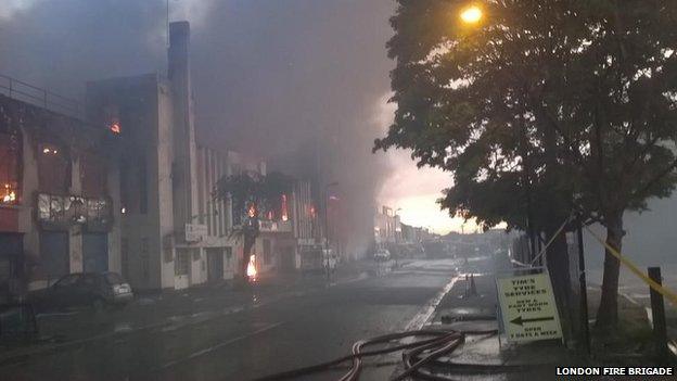 Perivale fire tackled by 120 firefighters - BBC News