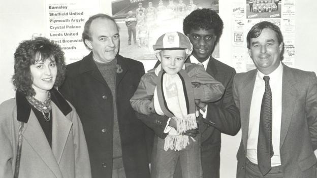 Dalian Atkinson: Living at speed on and off the pitch - BBC News