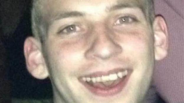 Stephen Port: Met Police officers investigated over serial killer - BBC ...