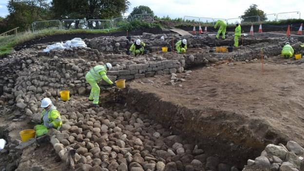 Historic England: 10 English archaeological finds of the decade - BBC News