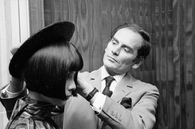 Obituary: Pierre Cardin - BBC News