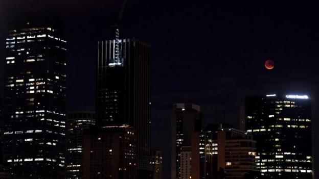 Blood Moon: Friday night saw longest total lunar eclipse of the 21st ...