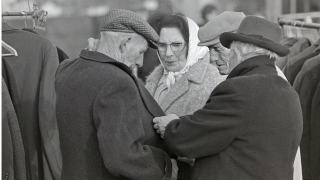 Eric Luke on 43 years of photojournalism - BBC News
