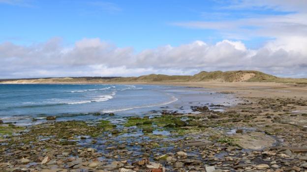 Scotland's 'best and worst' beaches revealed - BBC News