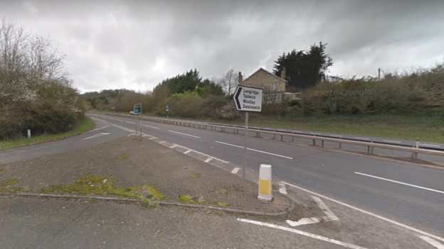 A46 road closure as new speed limit signs introduced - BBC News
