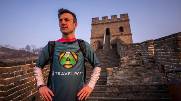 Harvey Price sets new Guinness world record with train drawing - BBC News